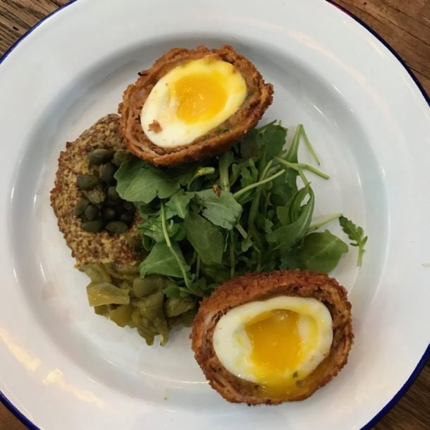 A Stay in the DogHouse Hotel at BrewDog - Breakfast With Nick