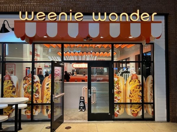 CLOSED: Weenie Wonder Brings Hot Dogs, Tots, Jojos, and Shakes to ...